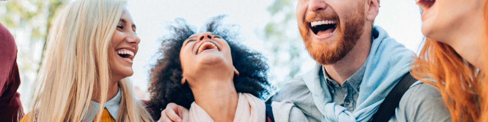 Les bienfaits méconnus du rire sur la santé - Alegria Medical Centre